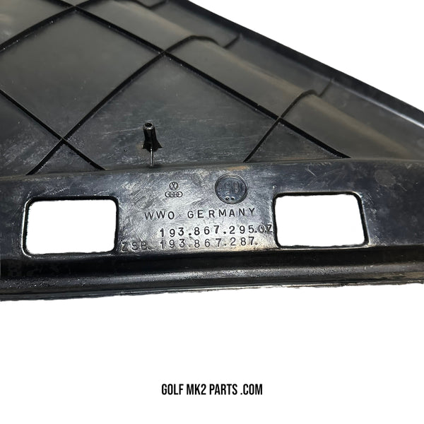 Golf C pillar cover 5door Black Left – Golf Mk2 Parts